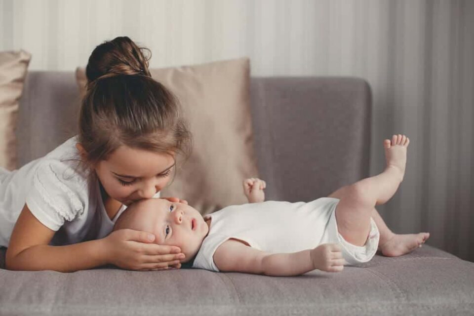 7 Ways To Help Prepare Your Firstborn When You're Expecting #2