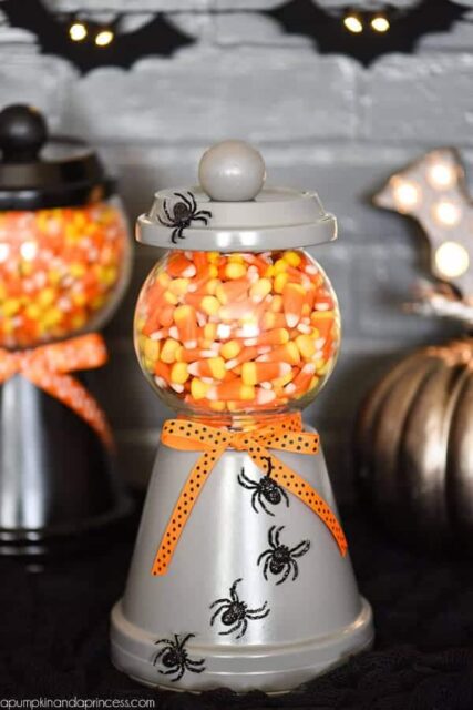 9 Spooky Halloween Crafts