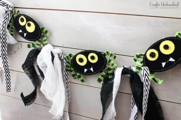 9 Decorative DIY Halloween Garlands - Page 2 of 3