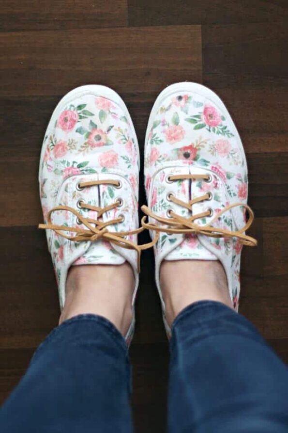 8 Creative Ways To Add DIY Style To Canvas Sneakers