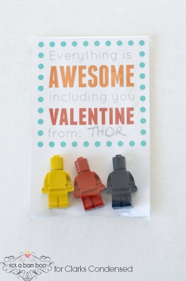 7 Easy DIY LEGO Valentines