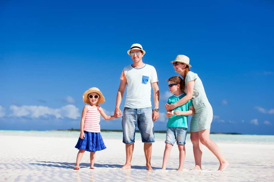 7 Helpful Tips to Help You Budget for Your Family's Dream Vacation