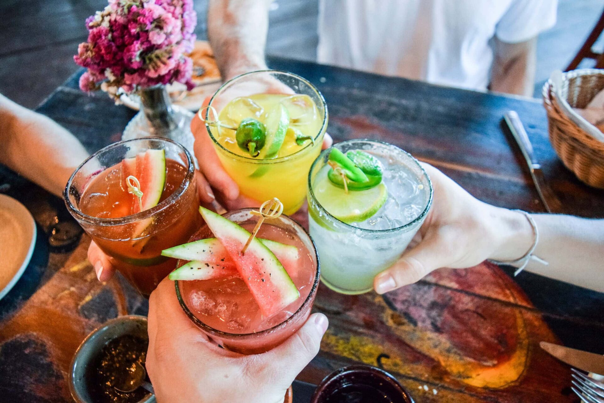 Essential Tips For Planning An Elegant Cocktail Party At Home